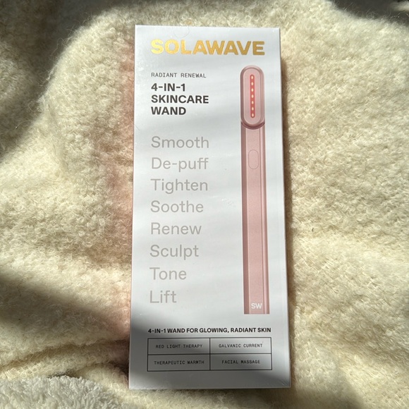 Solawave | Skincare | New In Box Solawave Radient Renewal Wand Rose ...